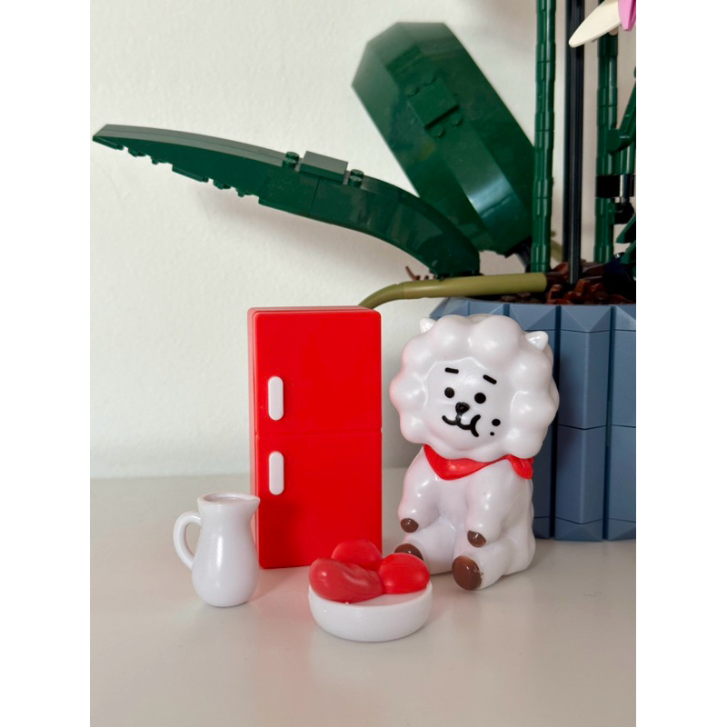 Bt21 x KFC RJ Chaki Mea l (opened) audreystreasure BTS Jin | Shopee ...