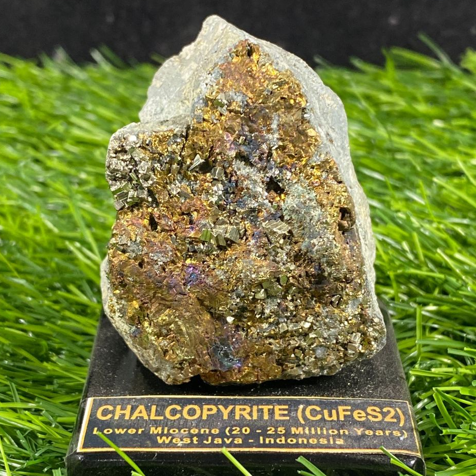 160gr Mineral chalcopyrite - Chunks of chalcopyrite Gems Collection ...