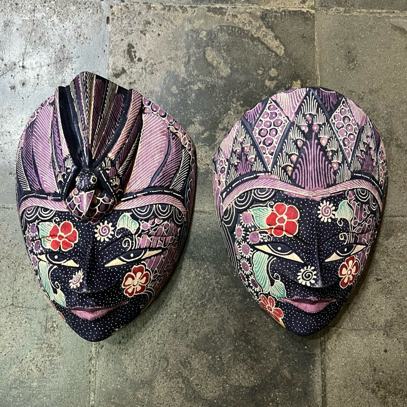 KAYU HIASAN DINDING Rama Shinta Wooden Batik Mask Wall Decoration by ...