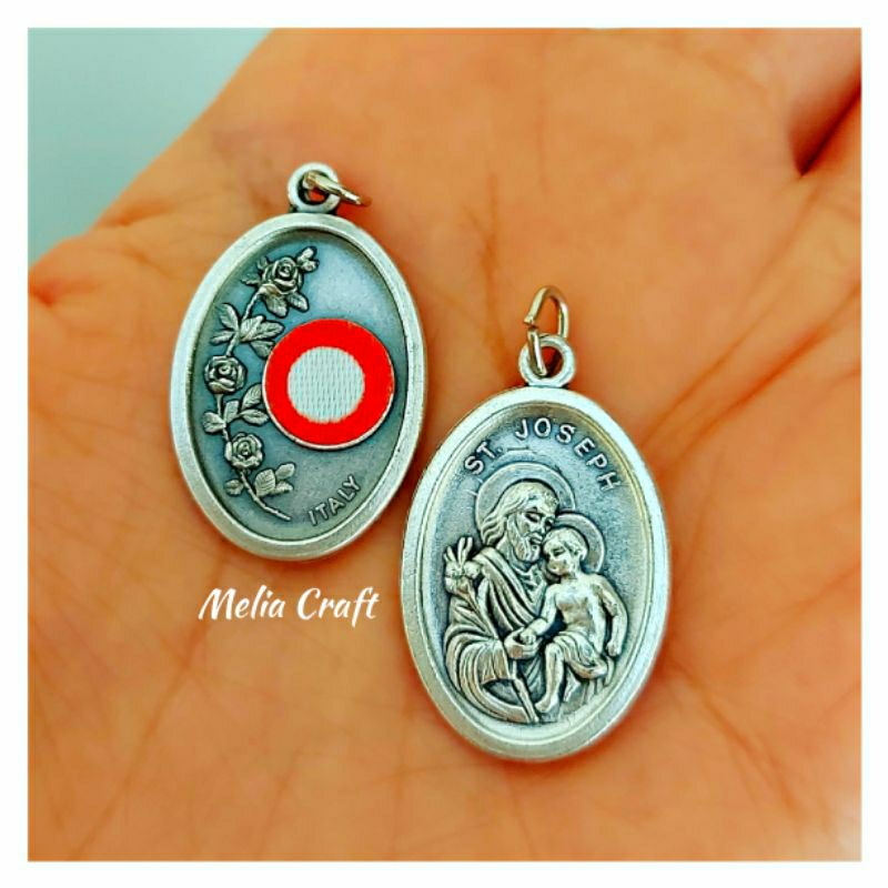 Relikui St Yoseph Medal - St Joseph Relic Medal - Third Class Relic ...