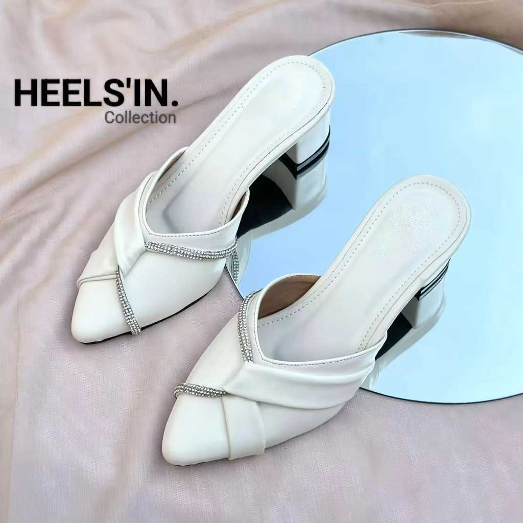 ONLINE JURAGAN - Graduation Sandals Chunky Tofu Heels Sandals 5 cm Side ...