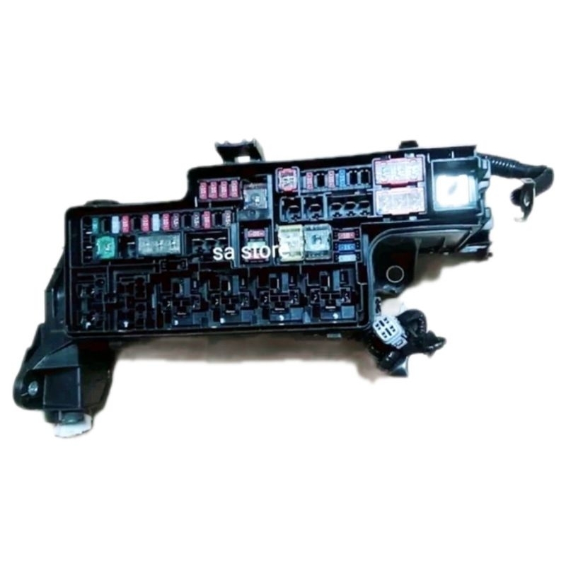 Fuse box - original fuse box for Toyota Innova Reborn Fortuner VRZ ...