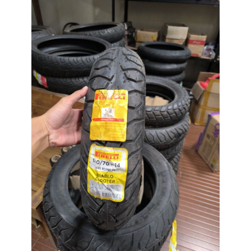 Pirelli 140/70-14 TUBELESS DIABLO SCOOTER 140 70 RING 14 NEW OLD Stock Safe NO MINUS | Shopee ...