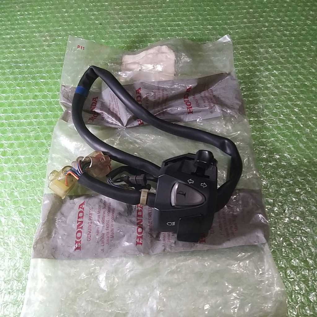 Left Switch holder honda pcx 160 pcx 150 adv 150 original | Shopee Malaysia