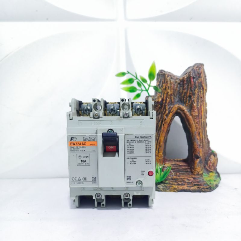 Mccb breaker Fuji 10A 3P | Shopee Malaysia