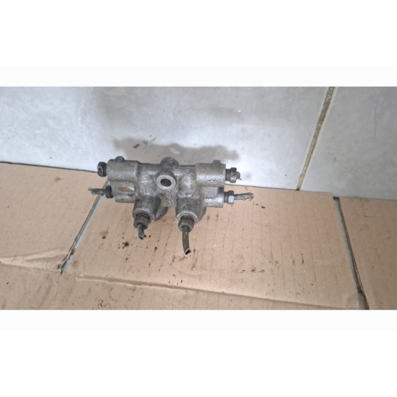 Brake terminal valve brake fluid divider for hyundai accent hyundai ...