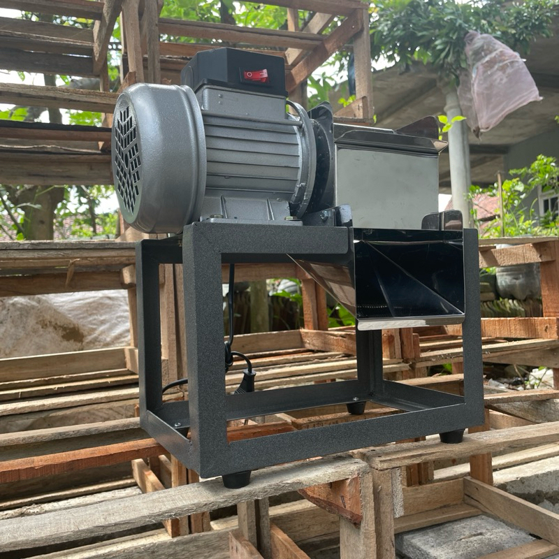 Grated Coconut Sweet Potato Cassava pineapple ginger turmeric Electric ...