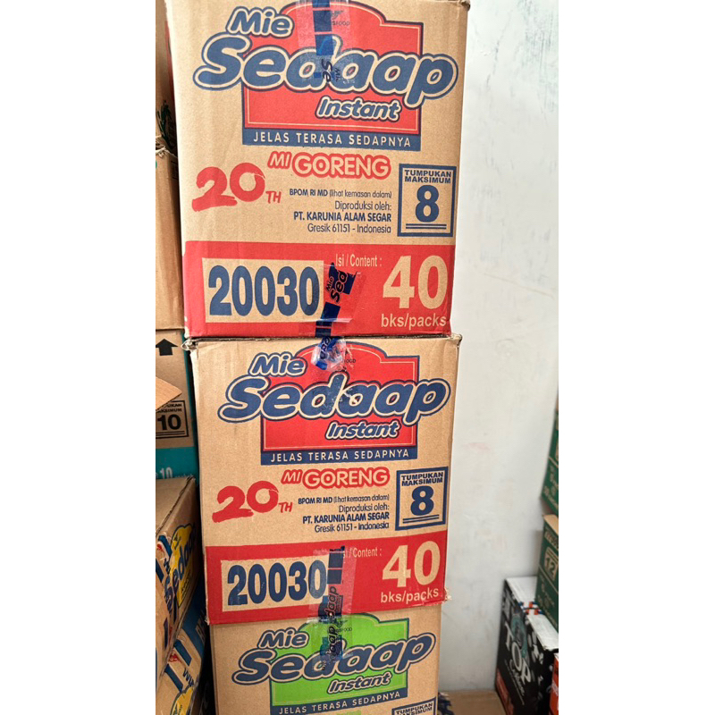 1 box of Fried Sedaap Noodles contains 40 pcs by Wingsfood | Shopee ...