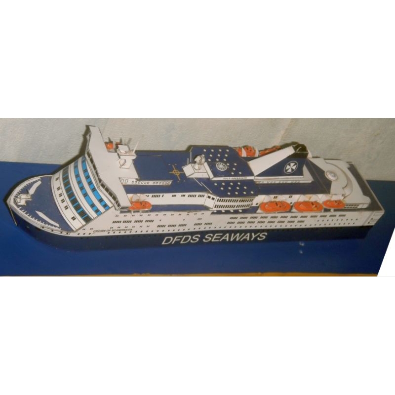 Crown of scandinavian cruise ship papercraft pattern sheet scale 700 ...
