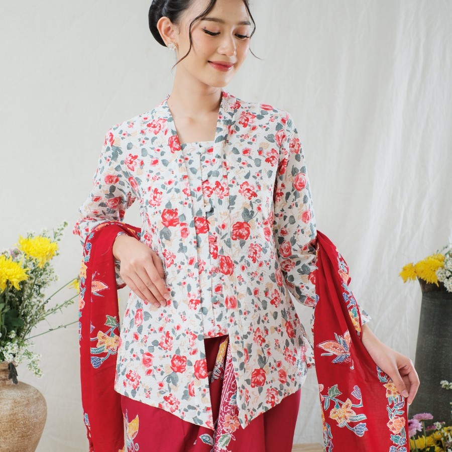 KATUN Classic kutubaru miranda Kebaya long sleeve meradelima bone white ...
