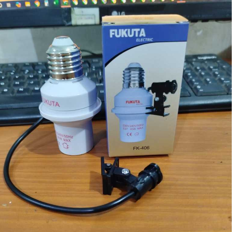 CAHAYA PUTIH Fukuta Automatic Light Sensor Fittings for Day and Night ...