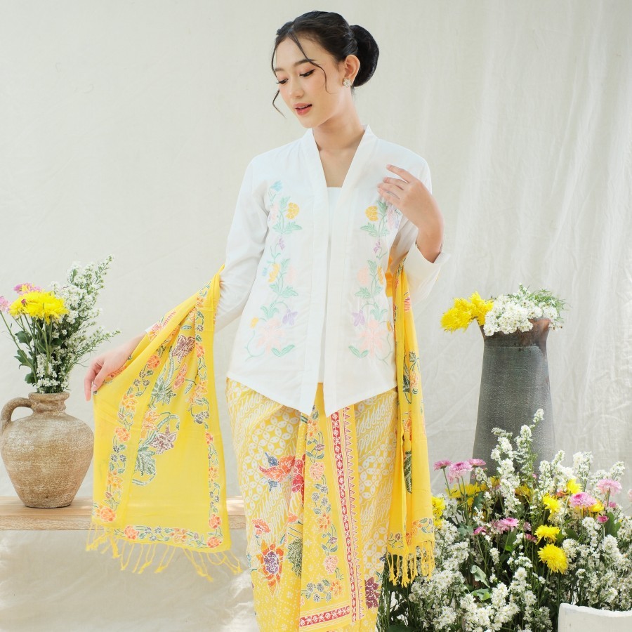 PUTIH KATUN Kartini encim Kebaya embroidered malia long sleeve ...