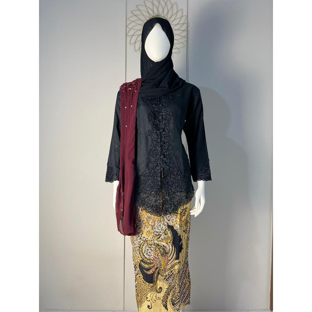 HANIN STOREE | KEBAYA shawl / shoulder shawl / shoulder SLAYER lace ...