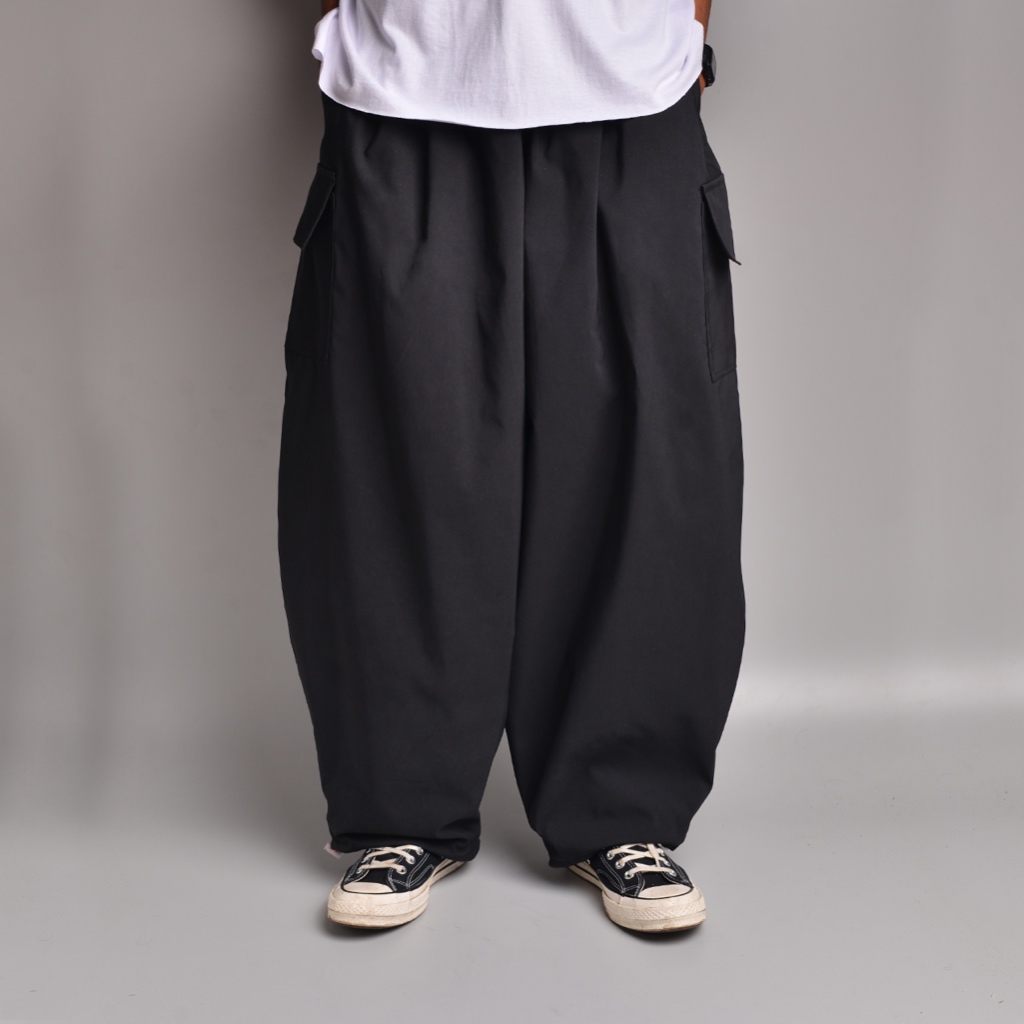 Charts Baggy Balloon Pants Parachute Black | Shopee Malaysia