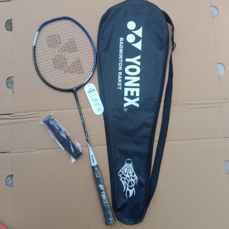 KAYU Ready-to-use badminton racket contains 1 racket, 1 grip, 1 bag ...
