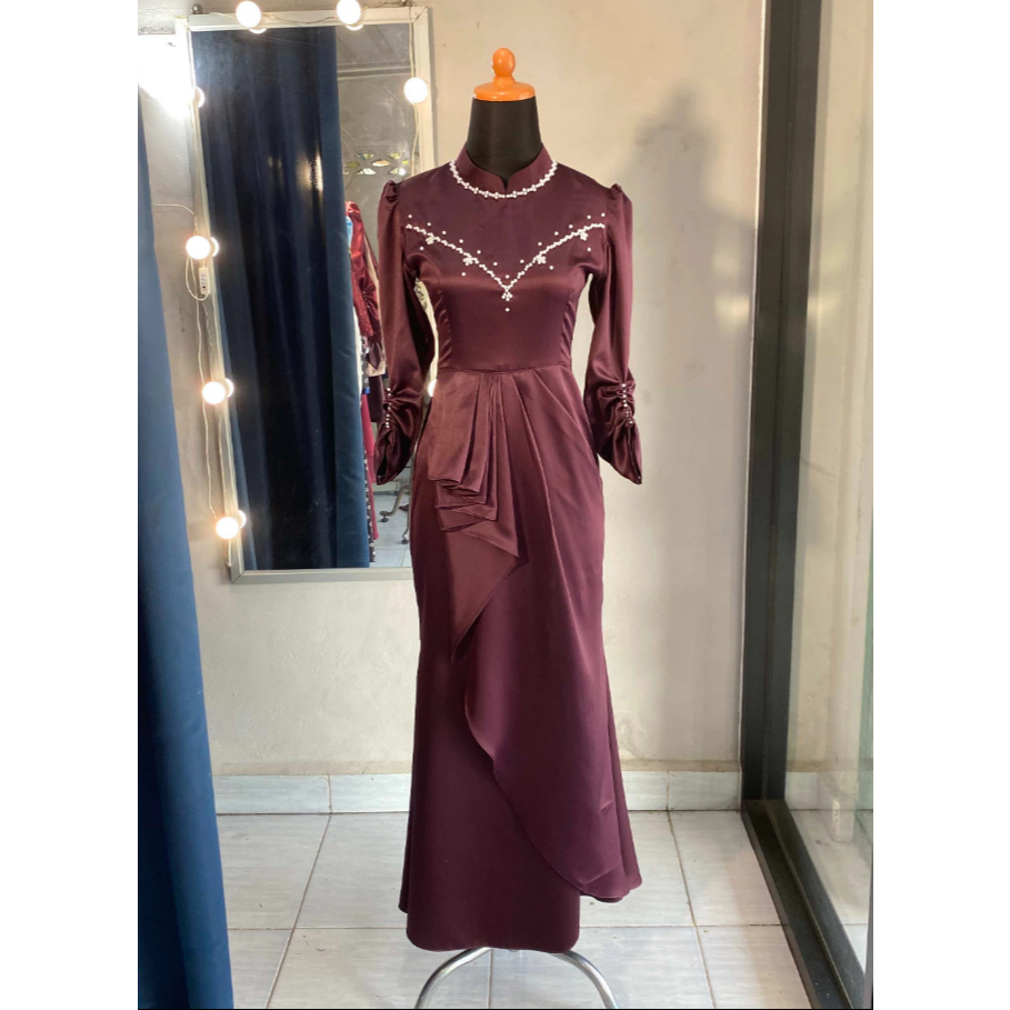 Rashiqa Dress Karisma by zaniabusana Simple Luxurious Slimfit Mermaid ...