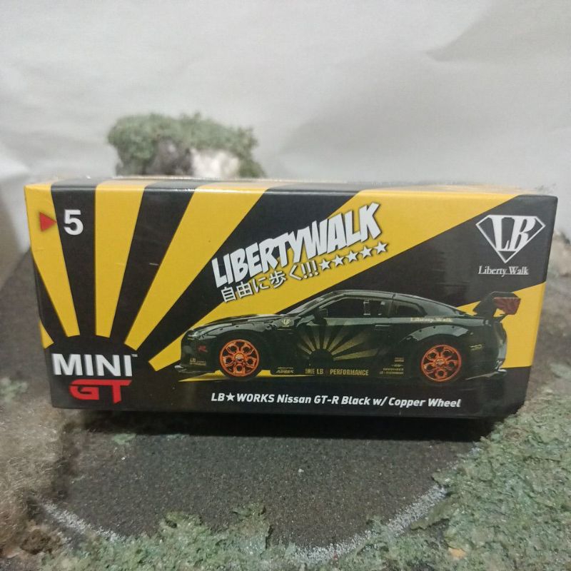 Mini GT 05 LB*WORKS Nissan GT-R Black w/Copper Wheel (Free Protector ...