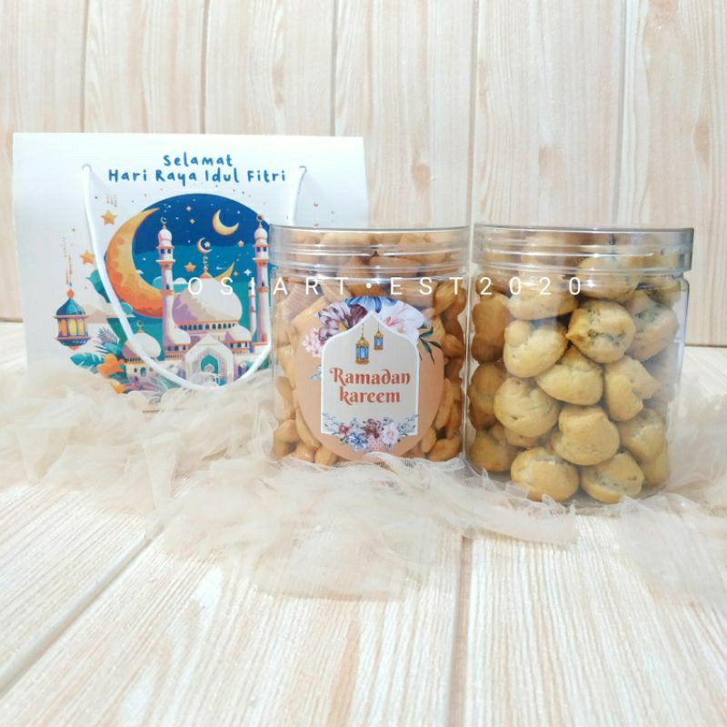Idul Fitri Eid Hampers Various Snacks Jars Hari Raya Soes Chocolate ...
