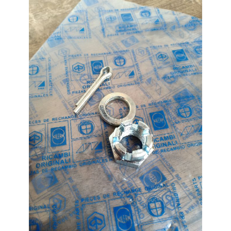 22 nuts + spring rings + peg nails for rear axles for vespa super ...
