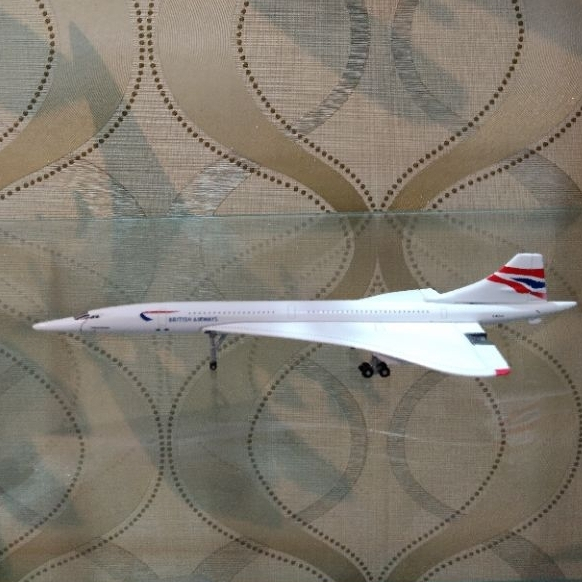 Diecast miniature British airways concorde airplane with wheels 16 cm ...