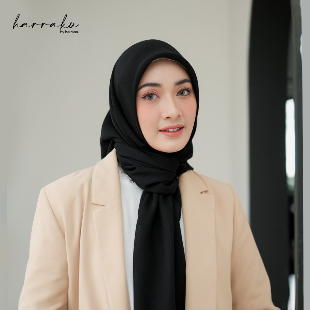 HITAM HARRAKU Plain Rectangular Voal Hijab in Black | Shopee Malaysia