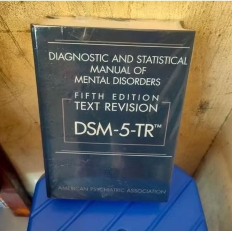 2 volumes Hardcover DSM 5 Diagnostic and Statistical Manual of Mental Disorders, Fifth Edition ...