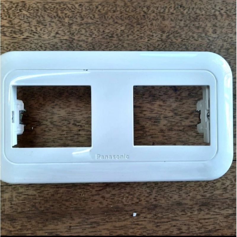 Panasonic plate WEJ78049w / Panasonic 2 gang switch Frame WEJ 78049w ...