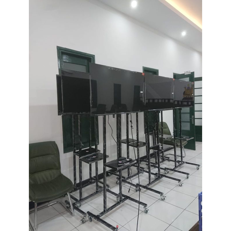 Standing BRACKET 24" - 55" STAND BRACKET USING LOCKING WHEELS AND ...