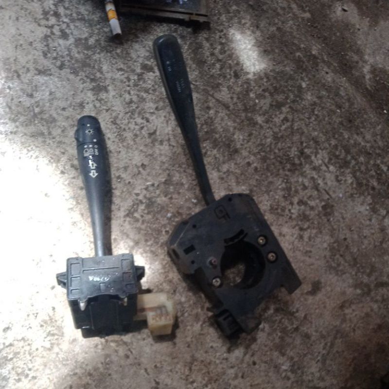Nissan sunny combination turn signal switch | Shopee Malaysia