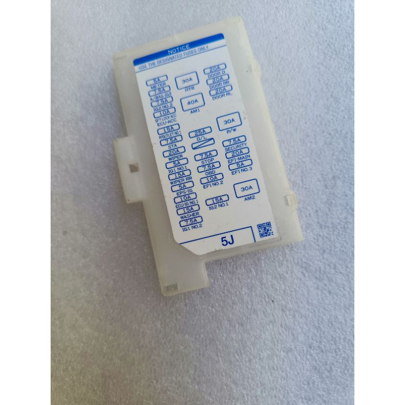 Close the fuse Box for TOYOTA, HILUX REVO, VIOS, YARIS. FORTUNE VRZ ORI ...