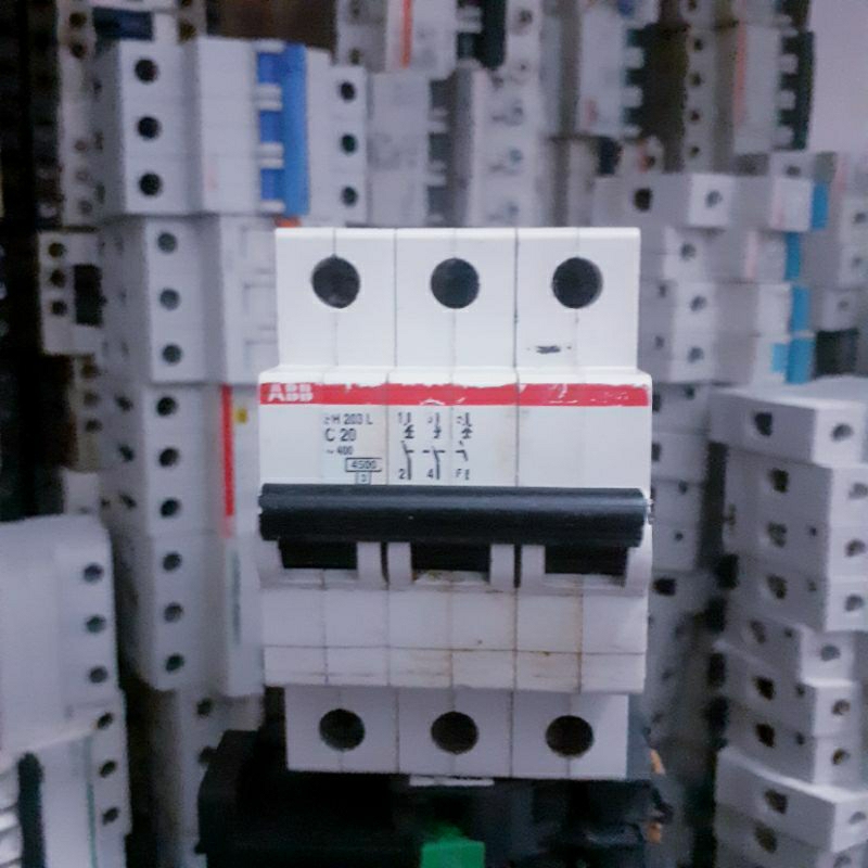 Mcb ABB 30A ACCORDING TO PICTURE | Shopee Malaysia