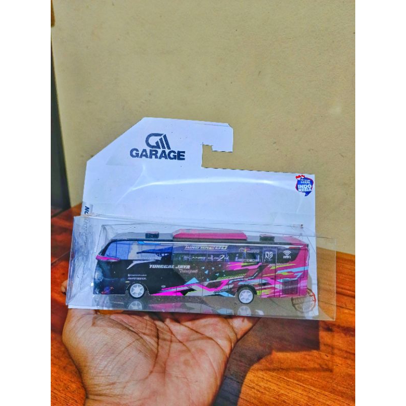 Miniature BUS BASURI BLACK PINK JET BUS 5 SCALE 1/87 | Hotwheels ...