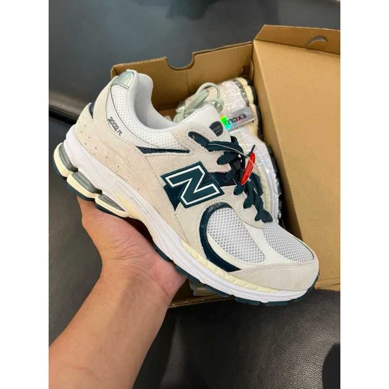 New Balance 2002R pig skin Sneakers Men | Shopee Malaysia