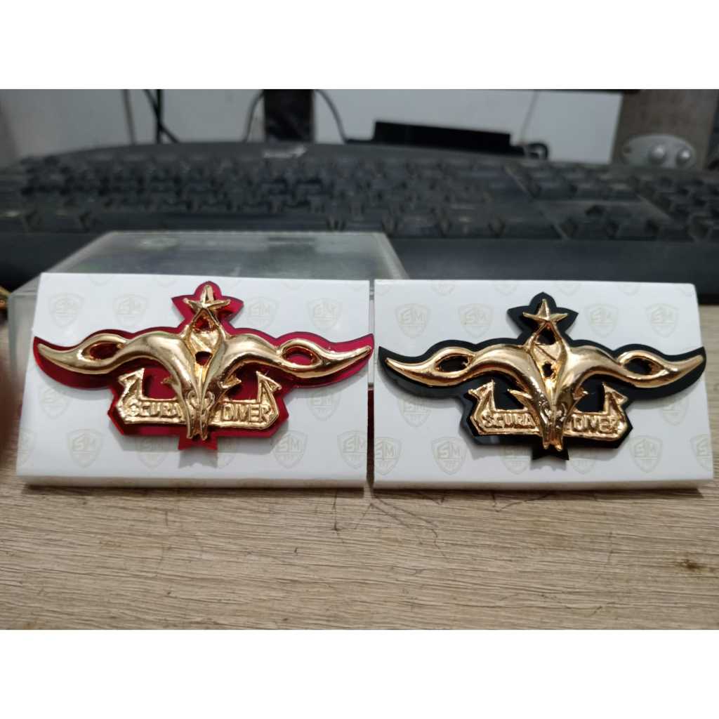 Wing BREVET PIN EMBLEM SCUBA DIVER USES ORIGINAL GOLD PLATE | Shopee ...