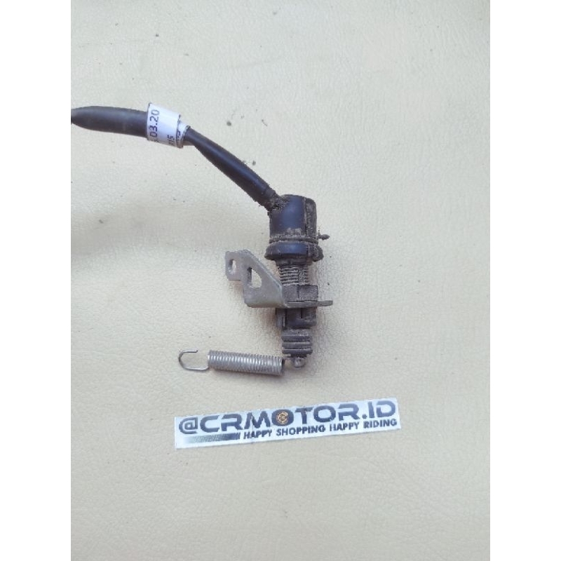 Original rear brake switch yamaha R15 V2 old original | Shopee Malaysia