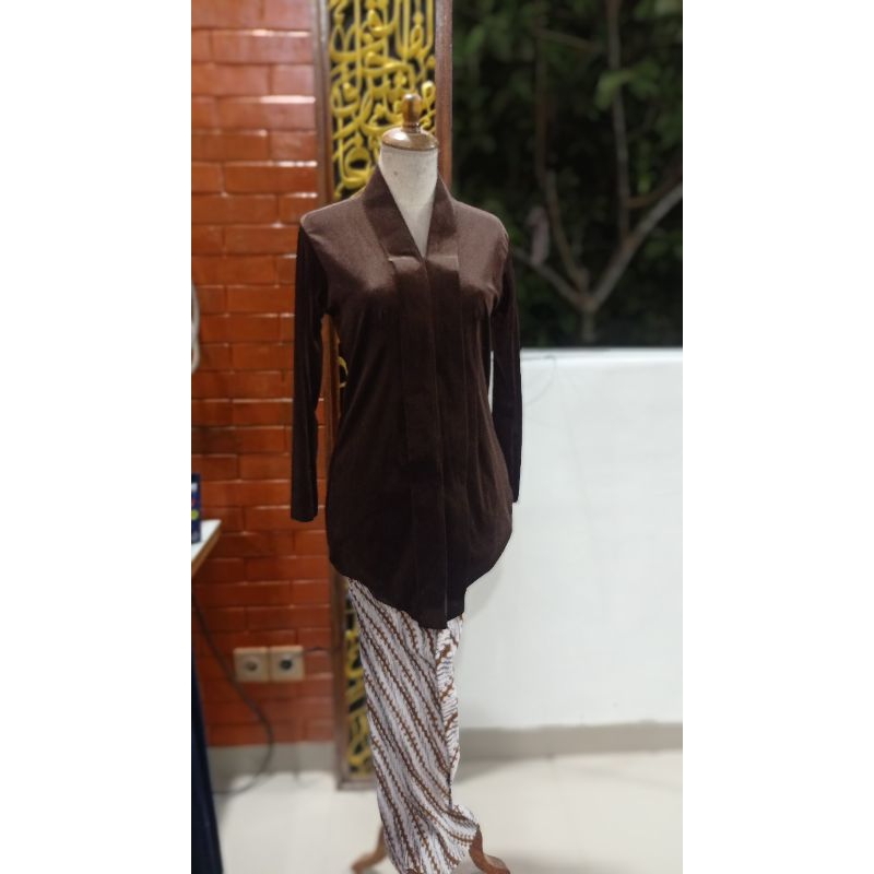 Dark Brown Kartini / Dark Brown Encim / Dark Brown Kebaya / Mahogany ...