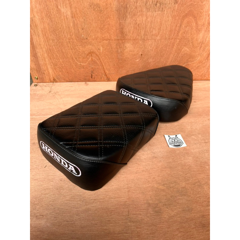 Honda c70 seat split seat c70 potty | Shopee Malaysia