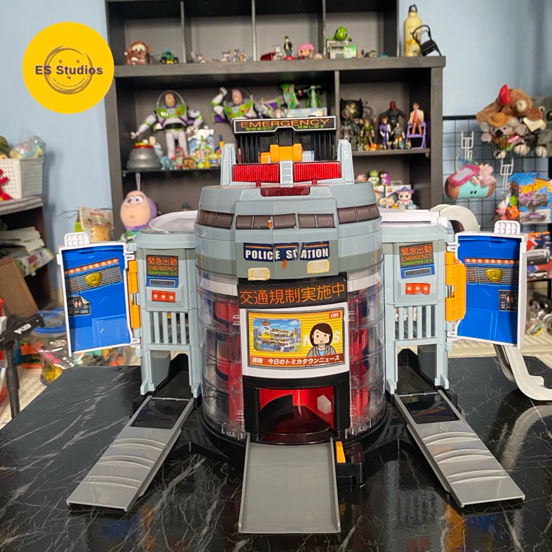 Takara Tomy DX Police Station Diorama Preloved Tomica Police Station ...