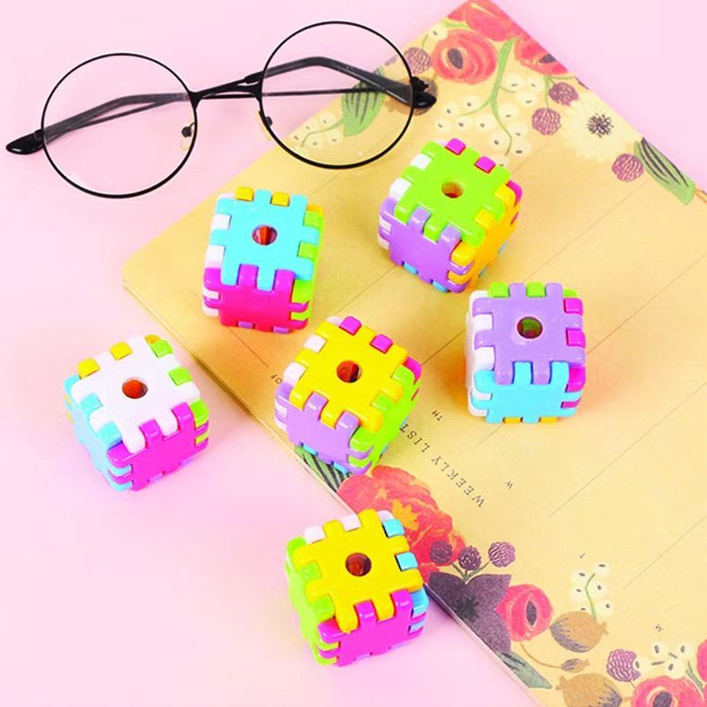Rotating Pencil Sharpener Puzzle Character Pencil Sharpener / pencil ...