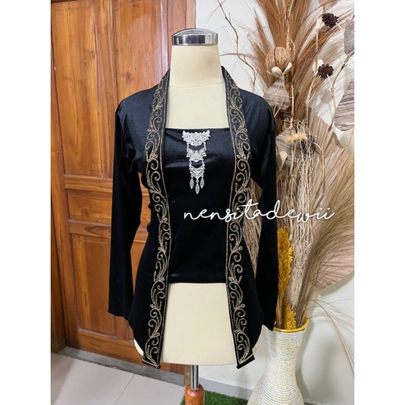 Embroidered Bludru Purdue Kebaya, Larasari - Complete Colors & Sizes ...