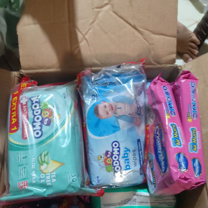 Wet Tissue Buy 1 Get 1 Wet Tissue Change Diaper Tissue | Shopee Malaysia