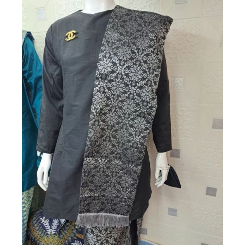Women's songket Shawl!!! | Shopee Malaysia