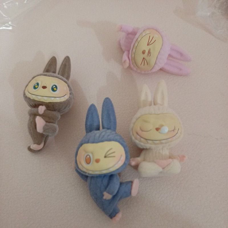 Labubu Yoga Figure popmart no original | Shopee Malaysia