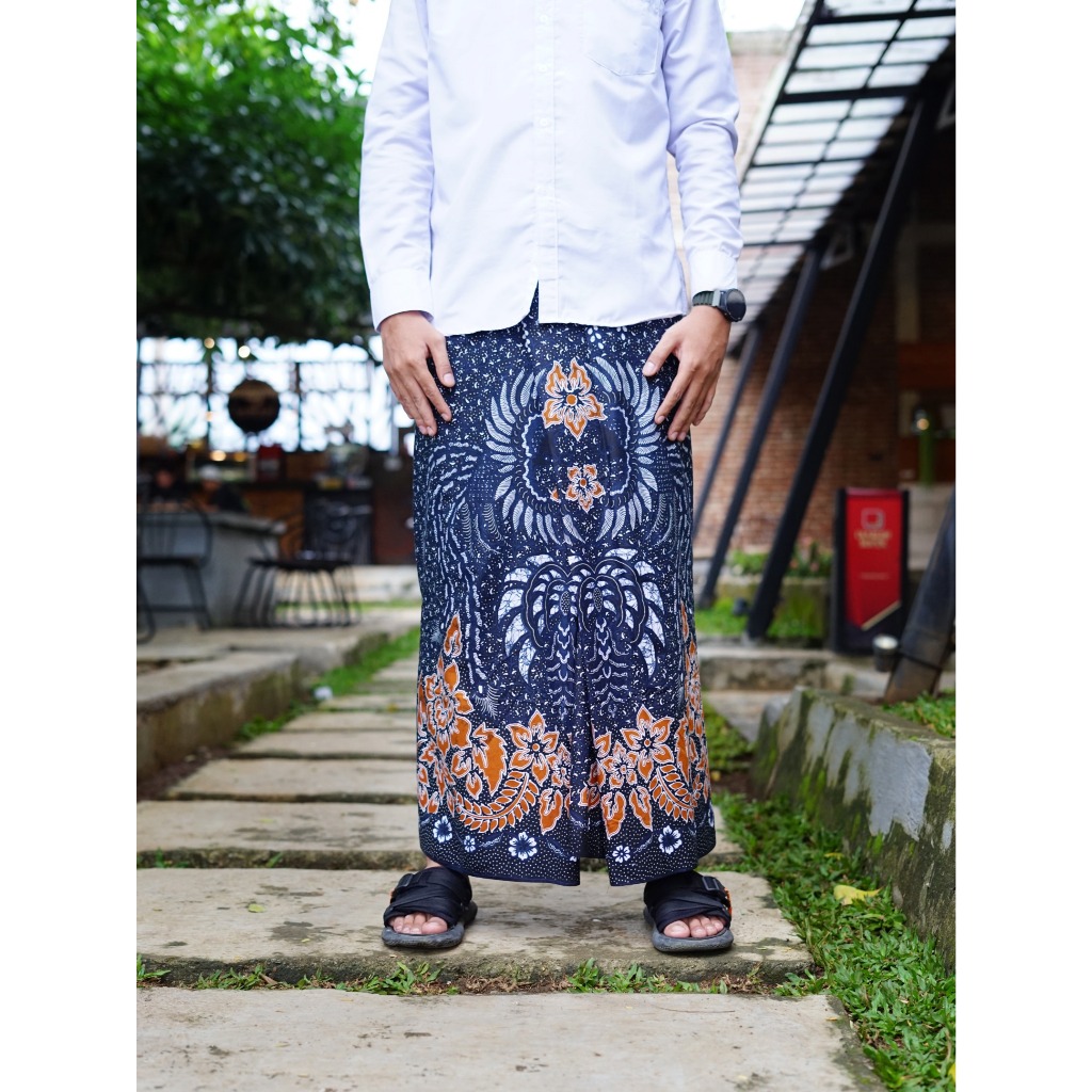 KATUN Kokui.id Lasem Batik Sarong with Garuda Kartanegara Motif Fine ...