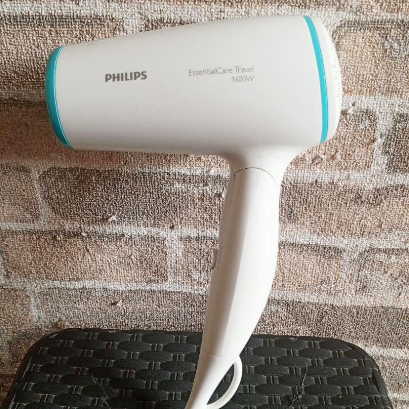 Philips EssentialCare Travel 1600W | Shopee Malaysia