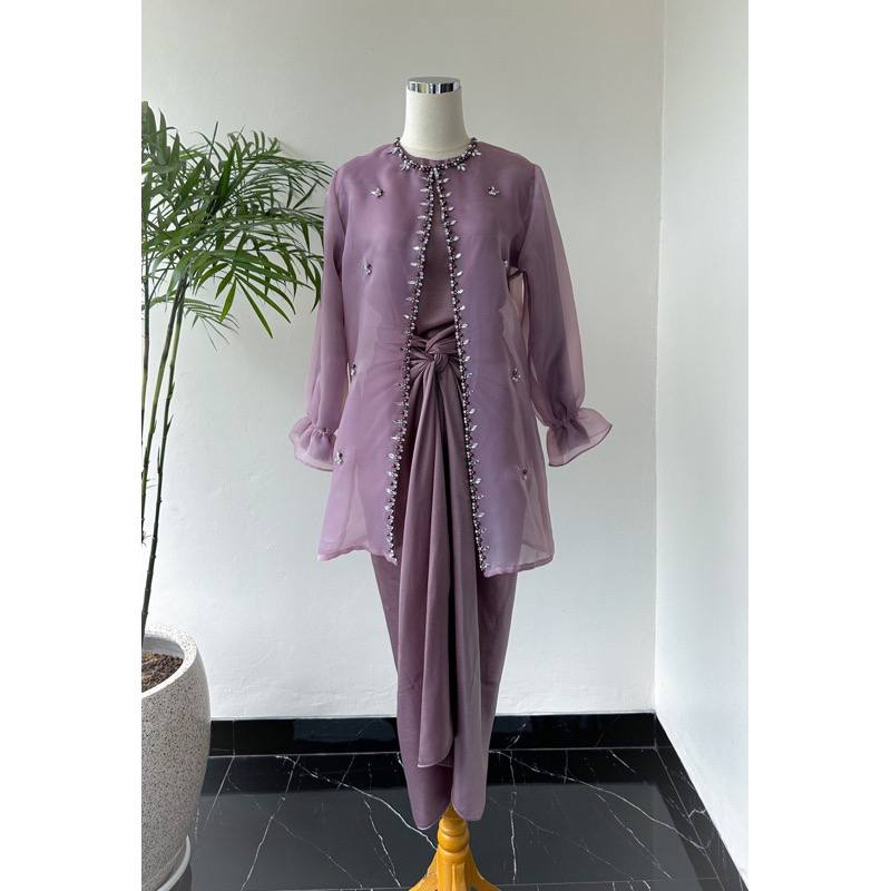 Jemma Satin Dress By Kalila Butik Graduation Dress Plain Gamis Simple ...