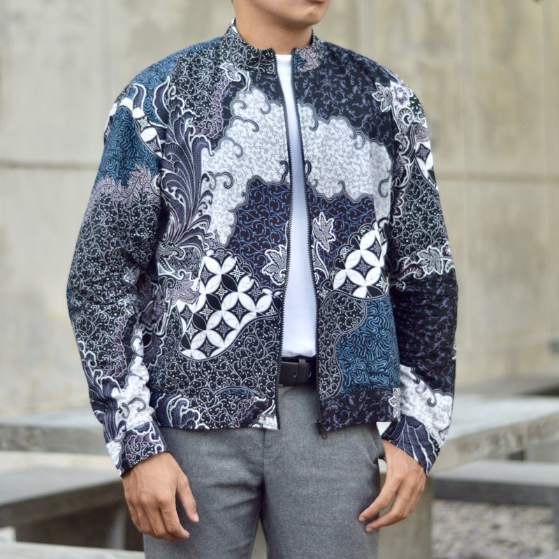 Danata Studio Prabu Outer - Premium Batik Outer Men's Sanghai Furing ...