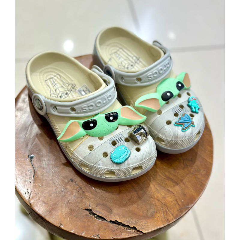 Crocs Star Wars Grogu Classic Clog Kids ORI REJECT WITHOUT HOLES ON ...