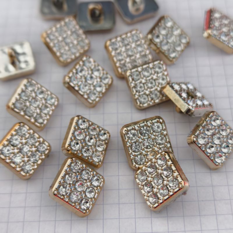 12 Pcs Classic Diamond Pearl Buttons Box 18 mm | Shopee Malaysia