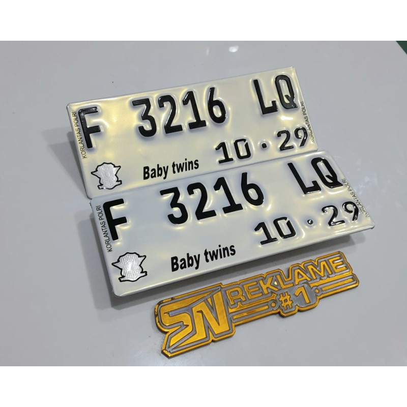 Mauve number plate, pearl number plate, violet hologram number plate ...
